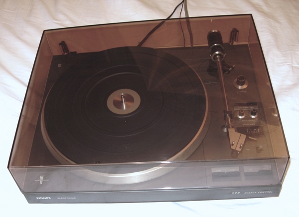 Philips AF 777 Turntable, Circa 1978